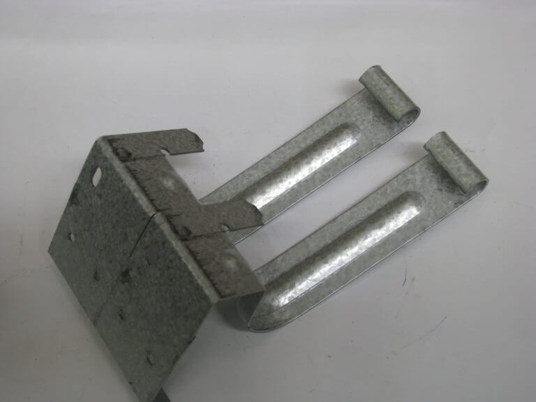 SQUARELINE GUTTER INTERNAL BRACKET - GK Online Roofing